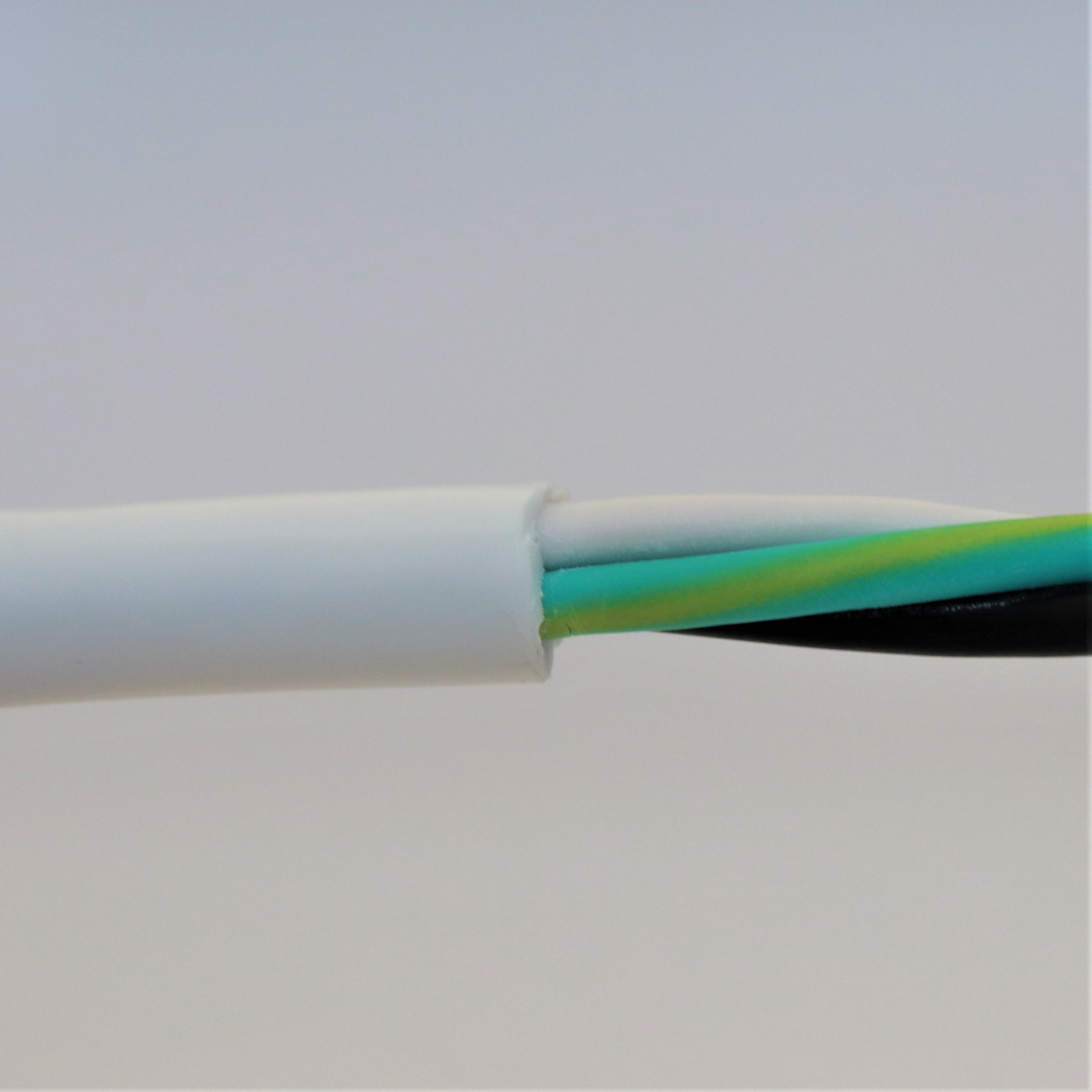 UL SJTOW Portable Cord, 14 AWG, 41 Strand, 3C, PVC, White | IEWC.com
